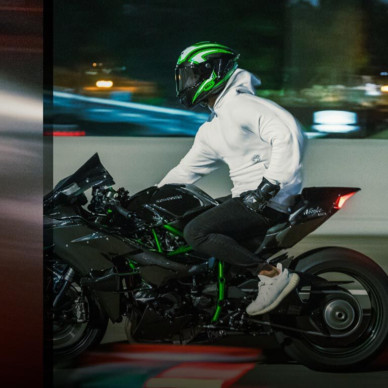 Bell Helmets® España - Sitio web oficial | Cascos para moto y bicicleta